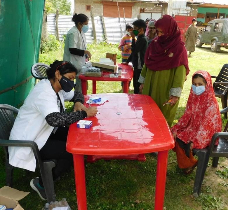 Villagers benefit from health camp organised by Kupwara Terries ...